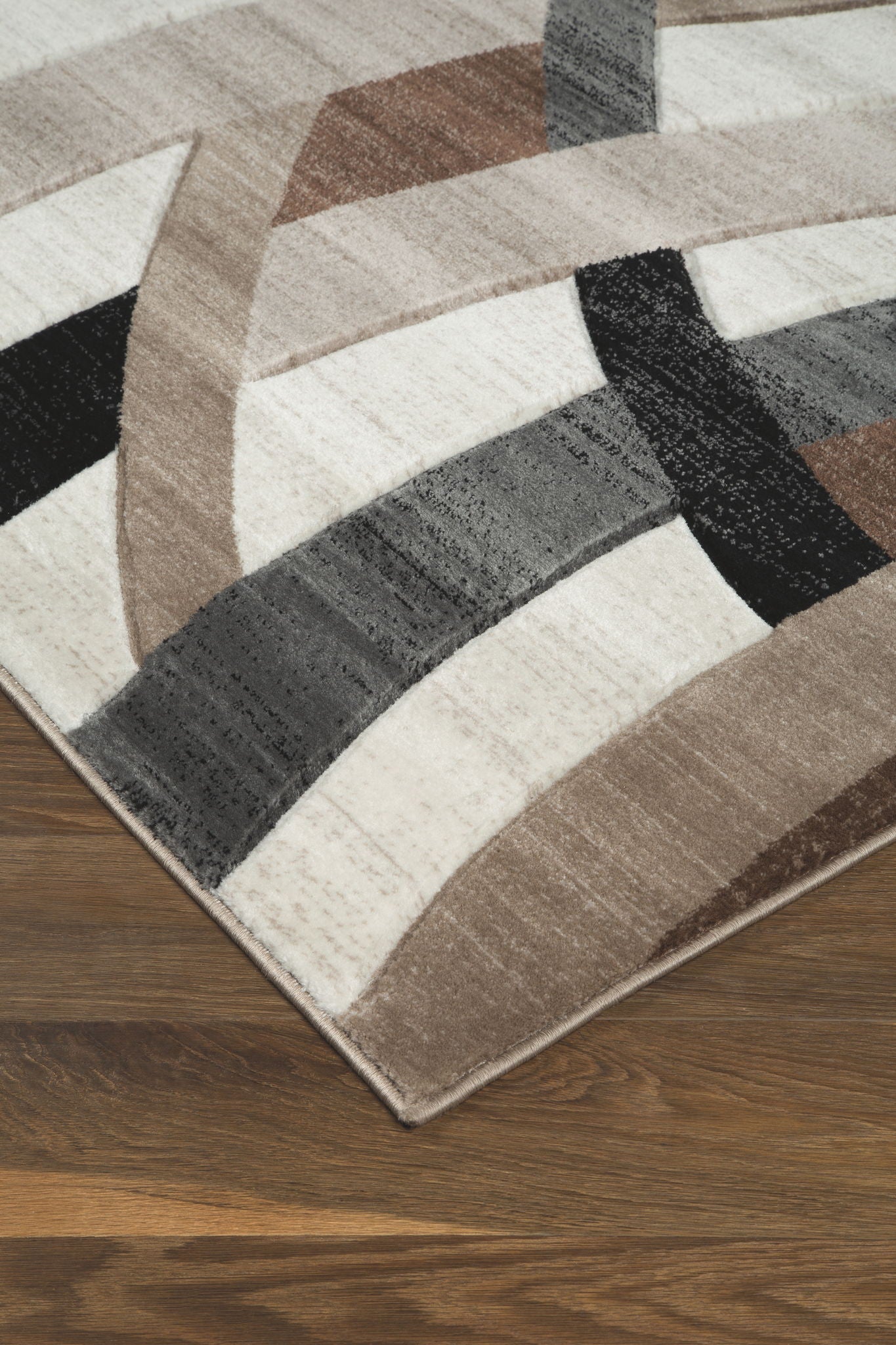 Jacinth - Brown - Large Rug - 7' x 10' – Furniture Warehouse Ohio